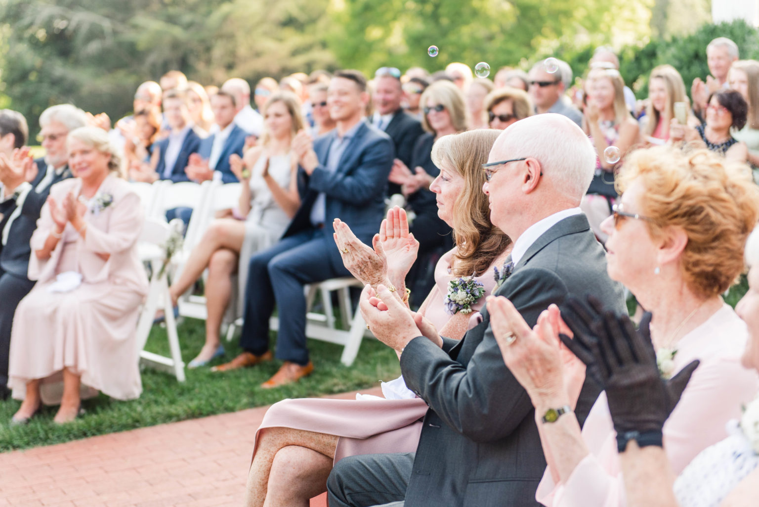 How to Avoid Cell Phones During Your Wedding Ceremony ...